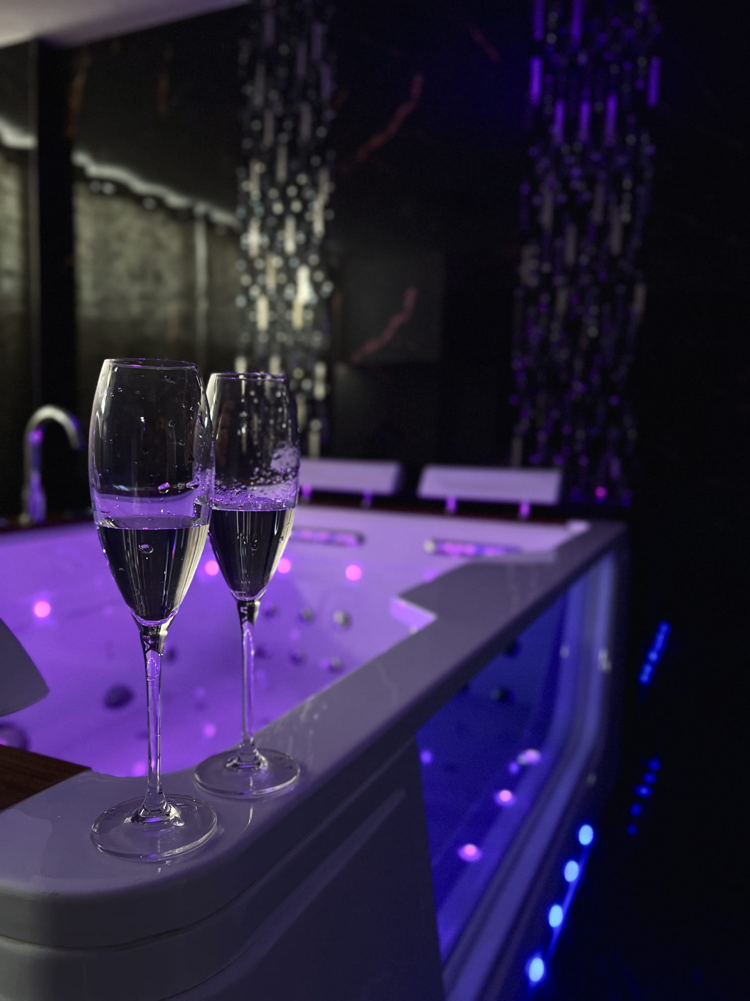 Wellness Kavalírka – Privátní wellness s barem a cateringem